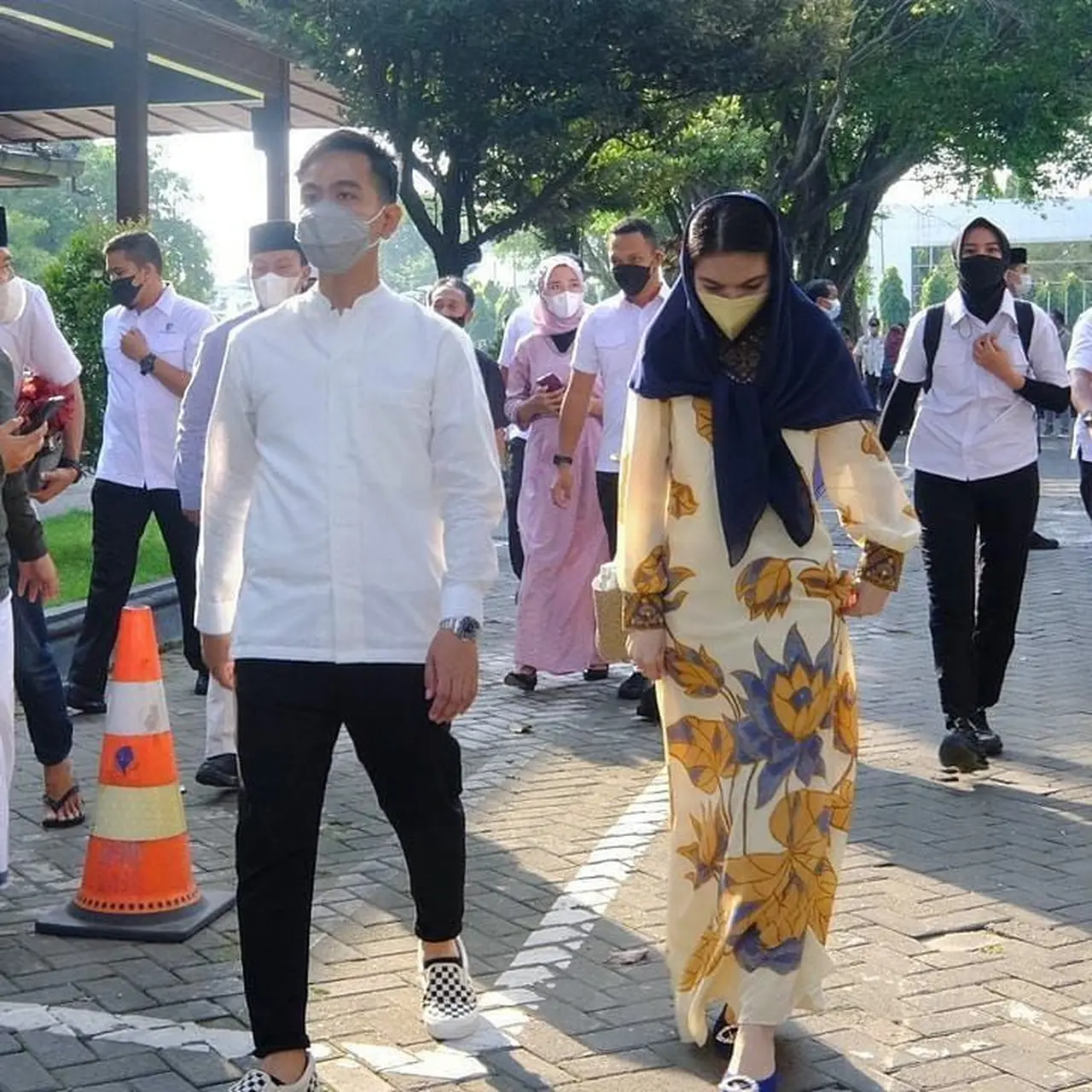 Kisah Mualaf Selvi Ananda Istri Gibran Rakabuming Raka, Masuk Islam ...