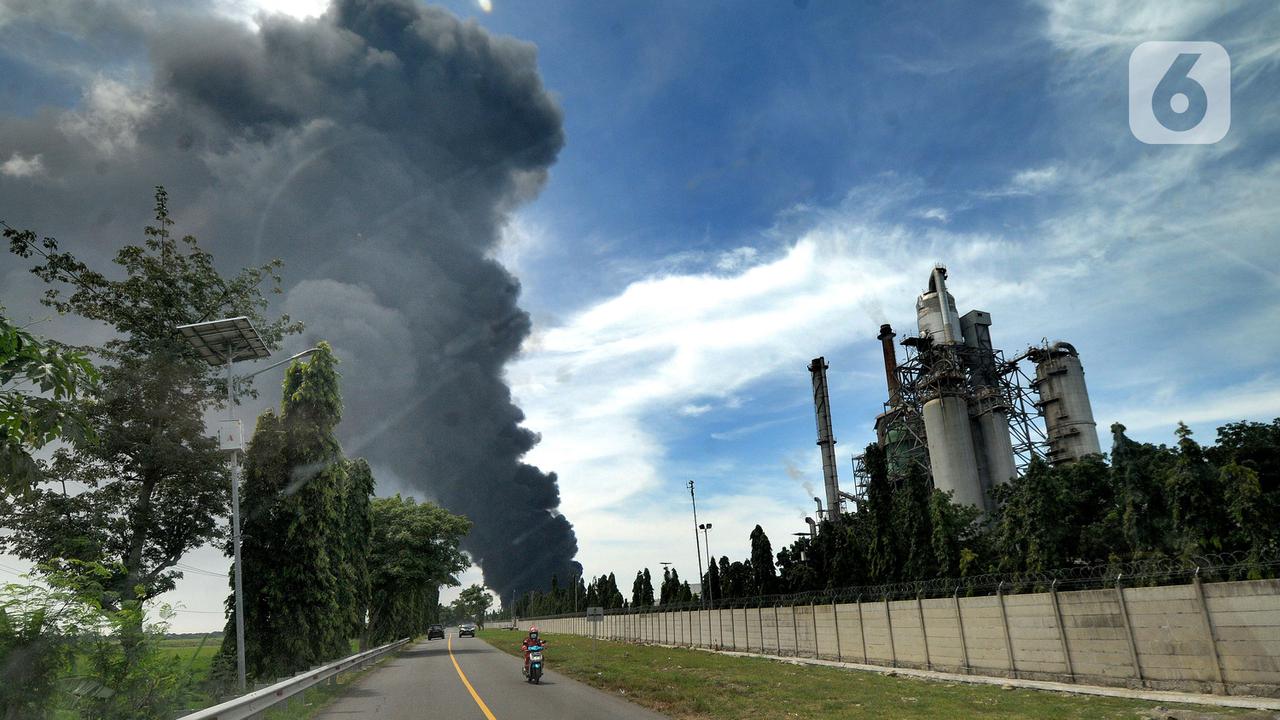 Kilang Minyak Balongan Terbakar, BPBD: 29 Luka Ringan, 932 Mengungsi