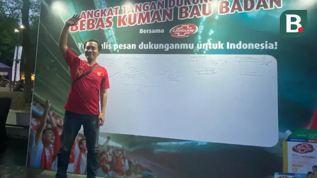 Angkat Tangan dan Beri Pesan Dukungan untuk Timnas Indonesia di Booth ...