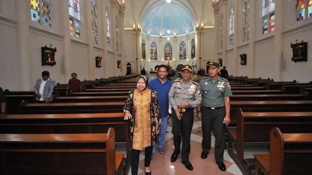 Style Stylish Bu Risma Saat Ngabuburit - Islami Liputan6.com