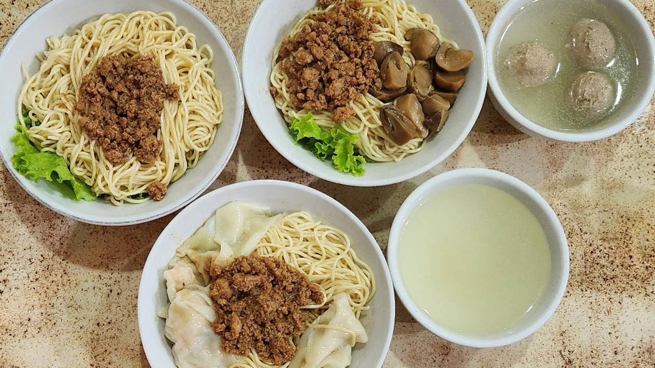 13 Rekomendasi Tempat Makan Enak di Kota Tua Jakarta 2025, Lengkap ...