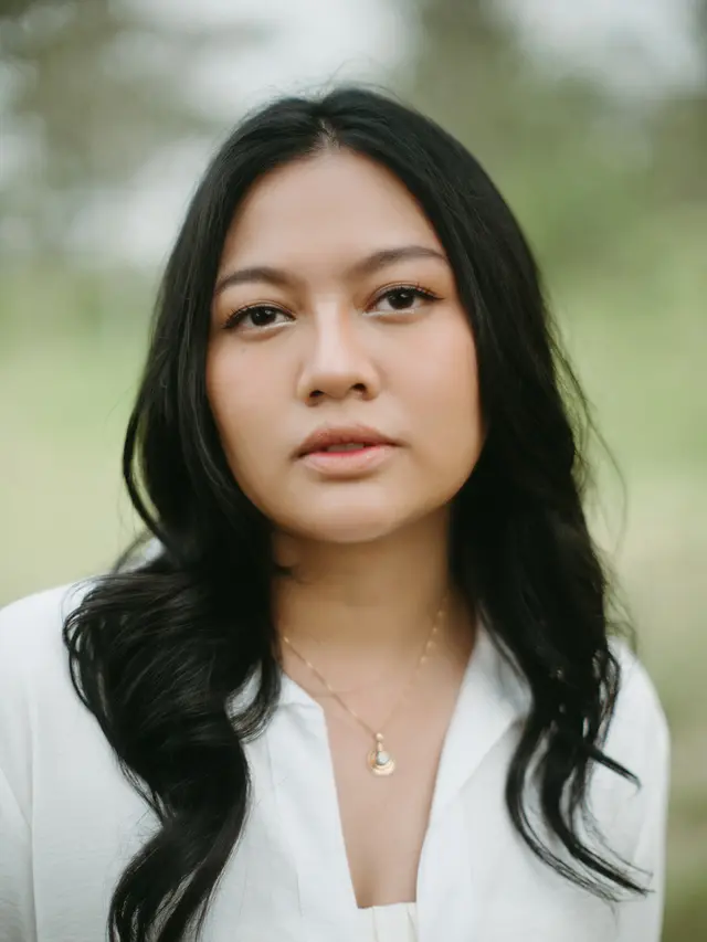 Clara Riva Pamerkan Proses Kreatif di Balik Music Video Alasan Klasik ...