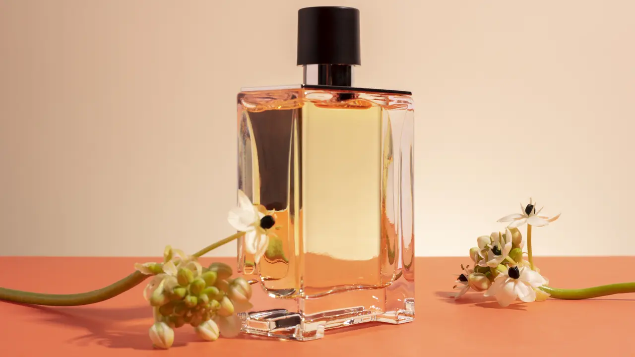 Panduan Lengkap Cara Membuat Parfum Sendiri dari Bahan-bahan Alami ...