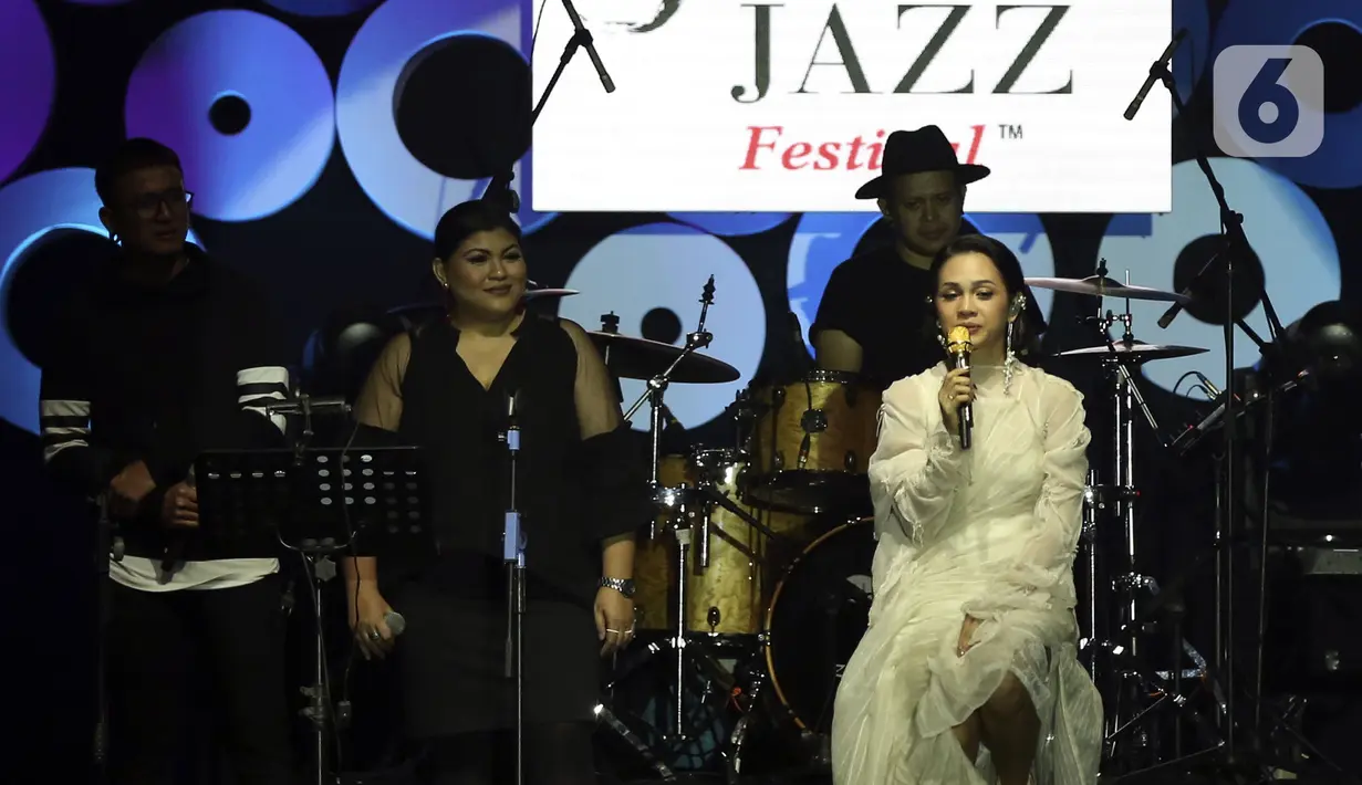 FOTO: Andien Meriahkan Java Jazz Festival 2022 - Foto Liputan6.com