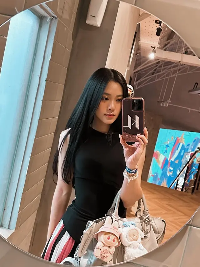 7 Potret Jessica Jane dan Erwin Phang Segera Menikah, Pamer Foto Latar ...