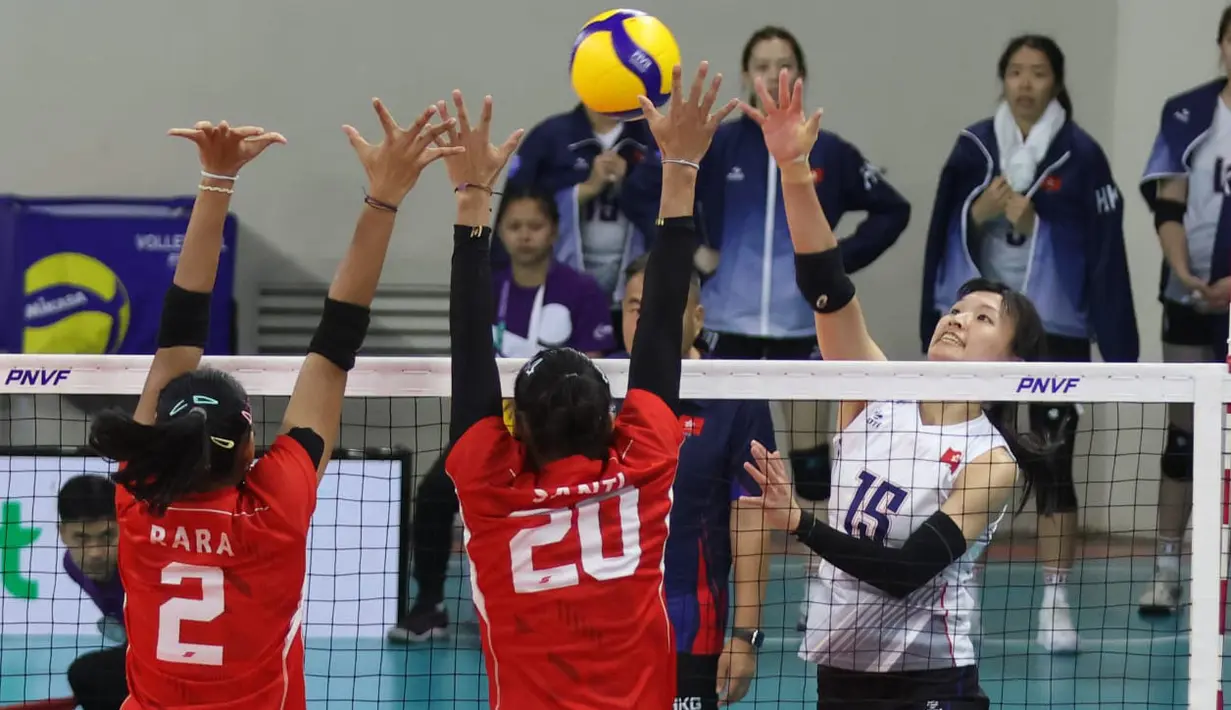 Foto: Jalani Laga Pembuka Grup B, Timnas Voli Putri Indonesia Langsung Tumbang dari Hong Kong di ...