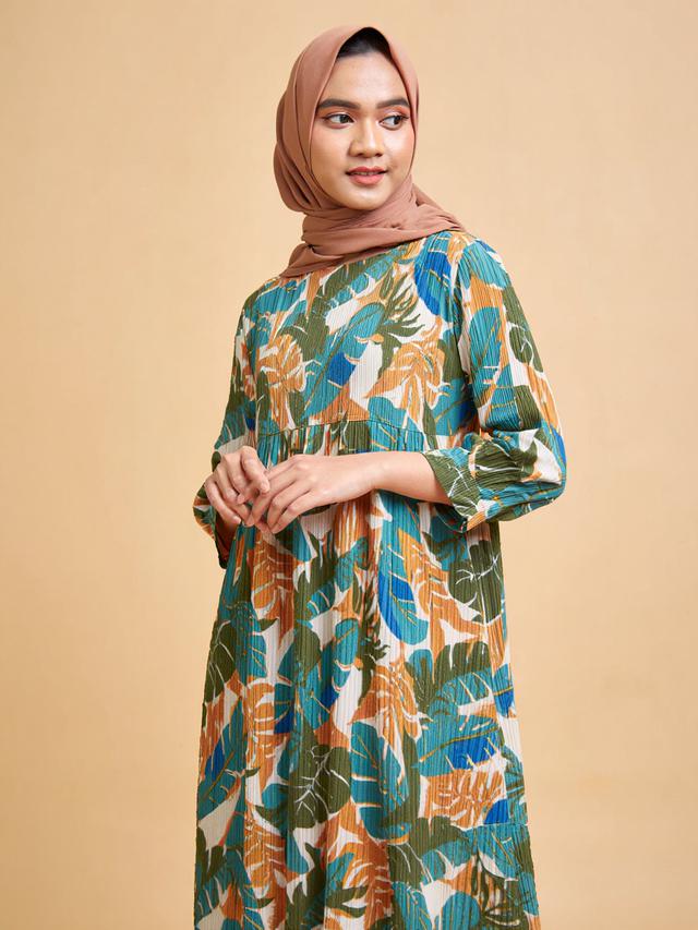 7 Model Gamis Crinkle Motif Terbaru 2025, Cocok untuk Arisan hingga ...