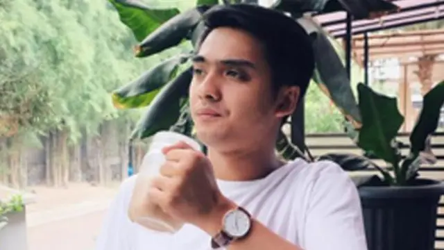 Tampannya Ricky Harun Saat Kecil - ShowBiz Liputan6.com