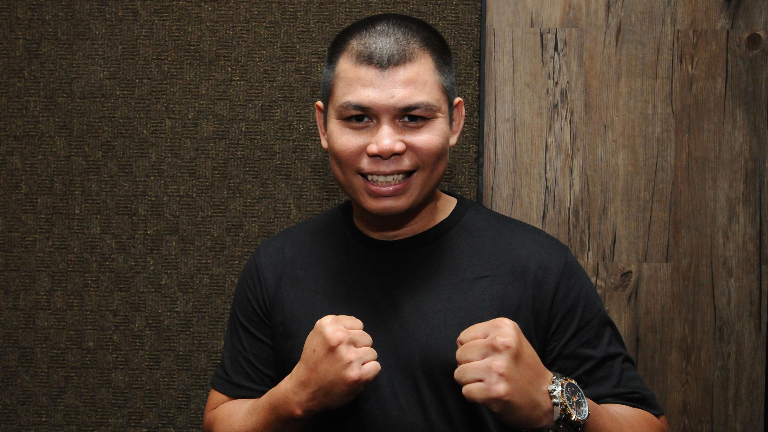 Legenda Tinju Chris John Turut Tanggapi Permenpora 14