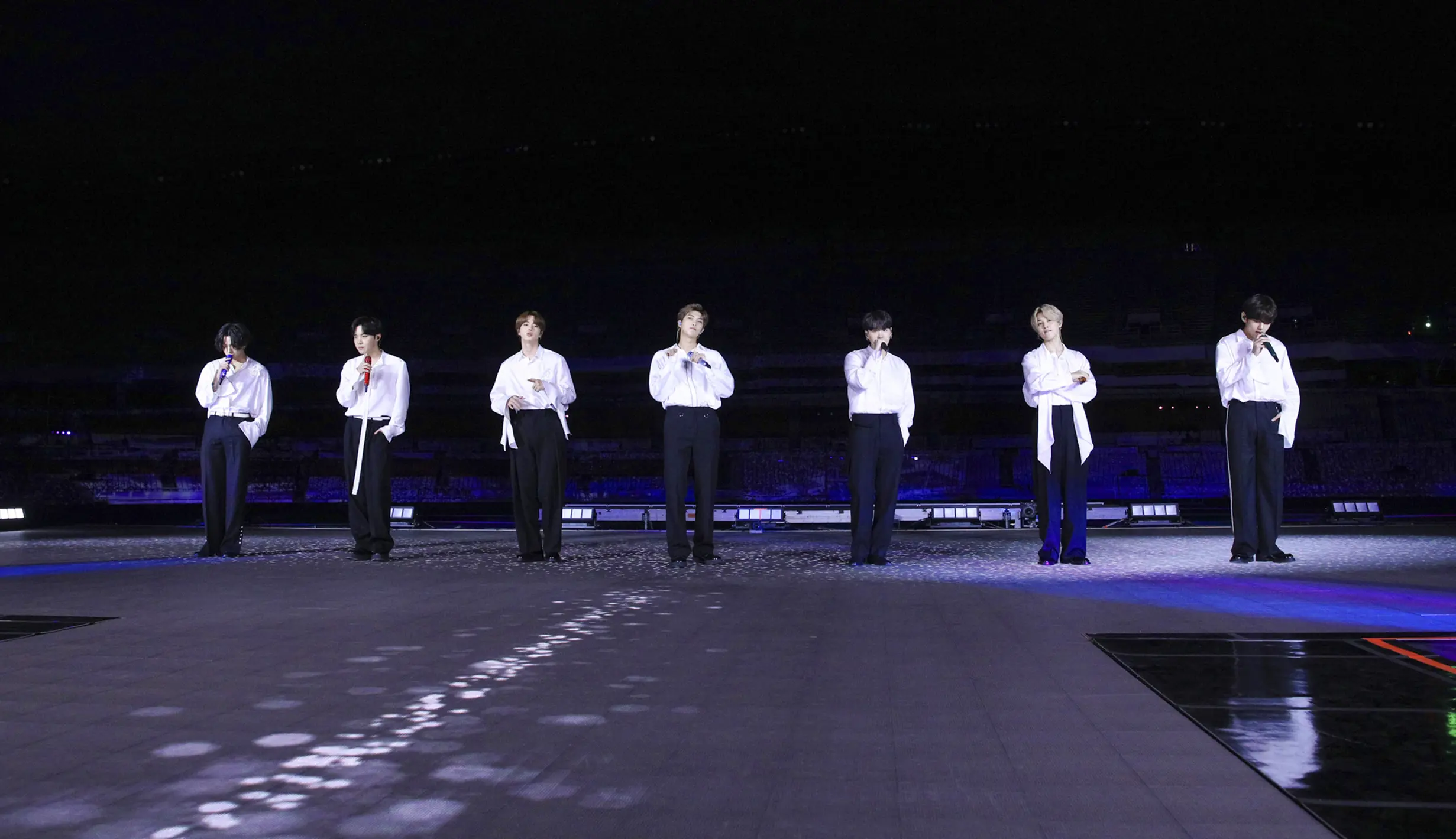 FOTO: BTS Meriahkan American Music Awards 2020 - Foto Liputan6.com