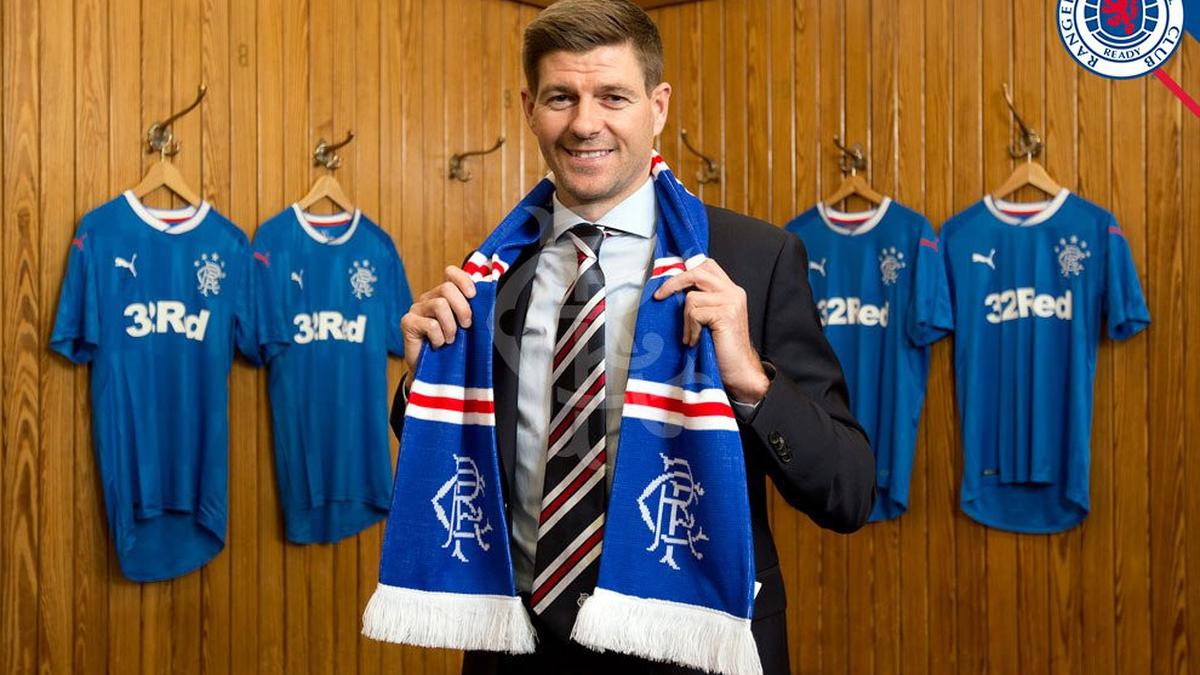 Demi 3 Anak Muda, Steven Gerrard Terbang ke Prancis