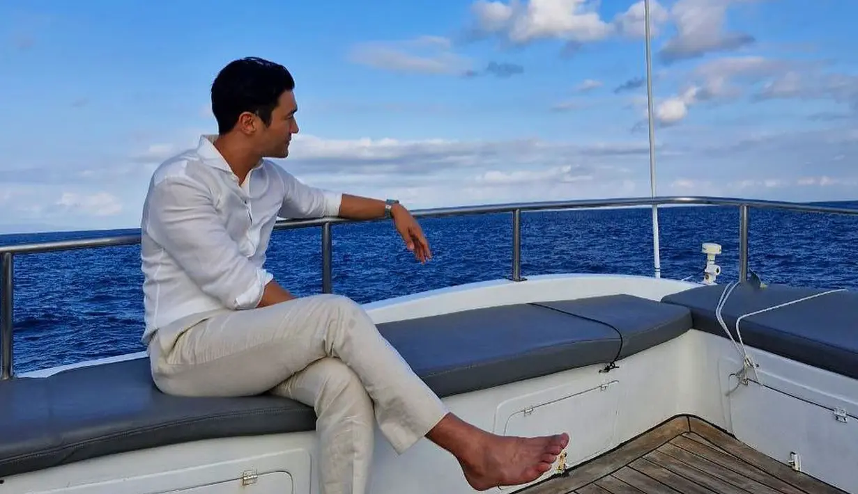 Choi Siwon Pamer Foto Liburan di Bali Naik Cruise, Komentar Eunhyuk ...