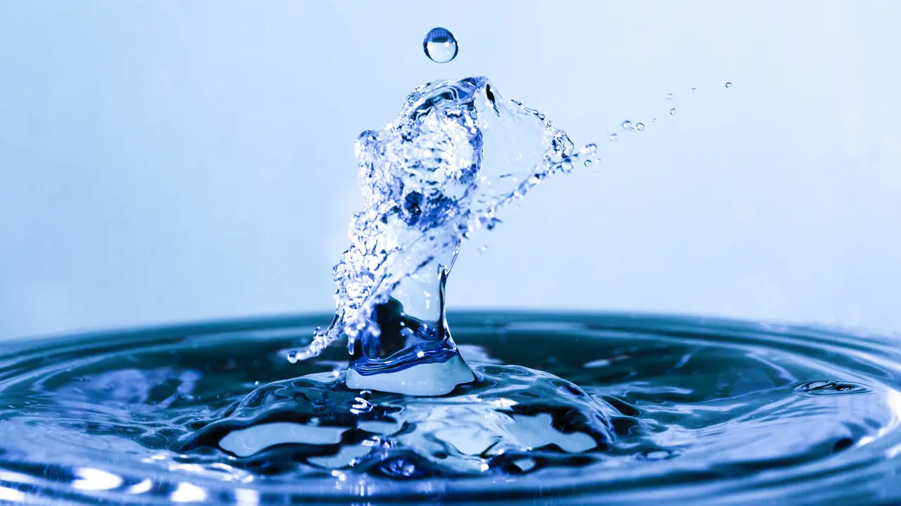 Fluida Adalah Zat dalam Bentuk Gas dan Cair, Kenali Sifat-Sifat dan ...