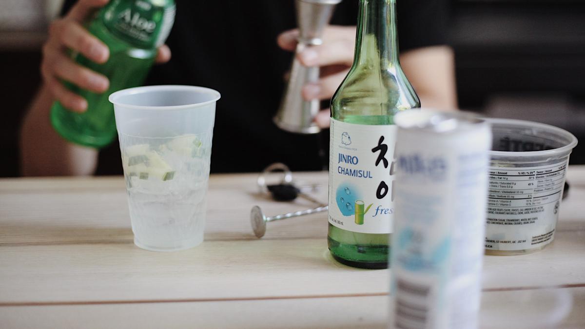 5 Fakta Minuman Soju Asal Korea yang Wajib Kamu Ketahui