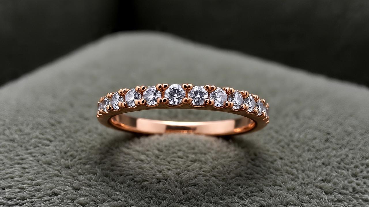 7 Ragam Model Cincin Emas Rose Gold Paling Dicari, untuk Gaya Manis dan ...