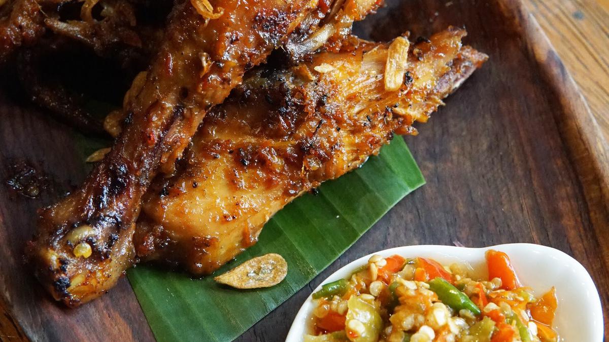 Resep Ayam Taliwang Menu yang Disantap Ganjar di Lombok, Bisa Buat di ...