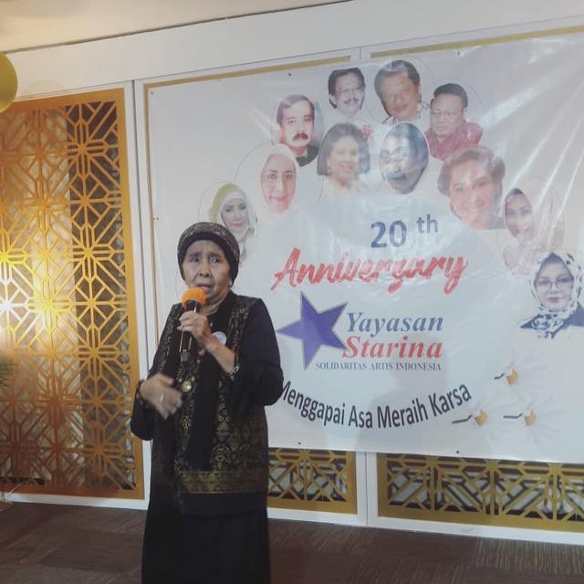 6 Potret Terbaru Artis Senior Aty Cancer, Perannya Ikonik di Film Emak ...