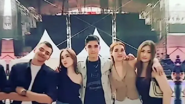 Momen Mesra Al Ghazali dan Laura Moane, Diduga Kuat Pacaran - Entertainment Fimela.com