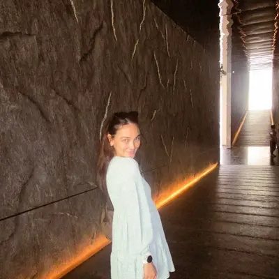 Luna Maya Pangling! Gaya Rambut Pixie Cut Terbaru Bikin Awet Muda - Beauty Fimela.com