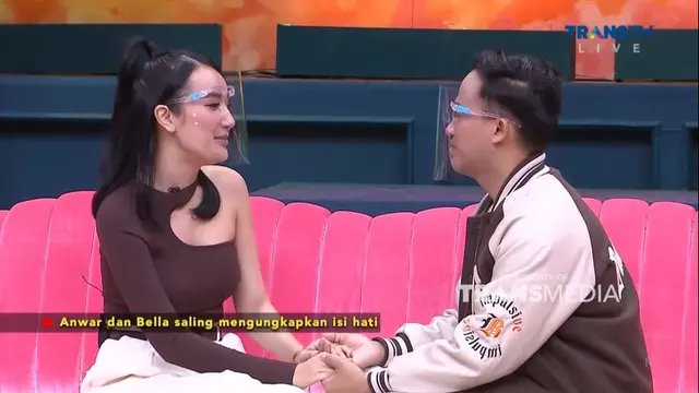 Go Public, Ini 6 Potret Kebersamaan Anwar BAB dan Bella Aprilia Sant ...