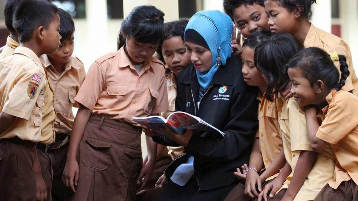[Video] Perjuangan Sarjana Muda Menjadi Guru
