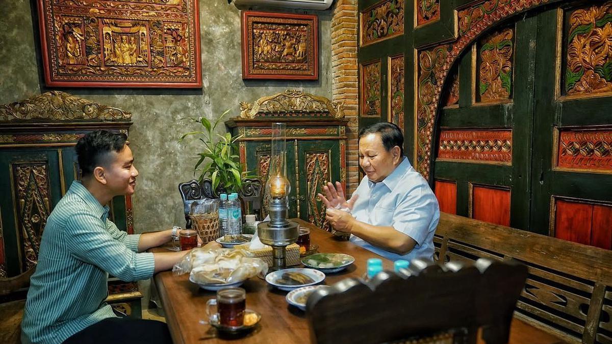 Gibran 'Dibajak' Prabowo, PDIP: Biar Rakyat yang Menilai