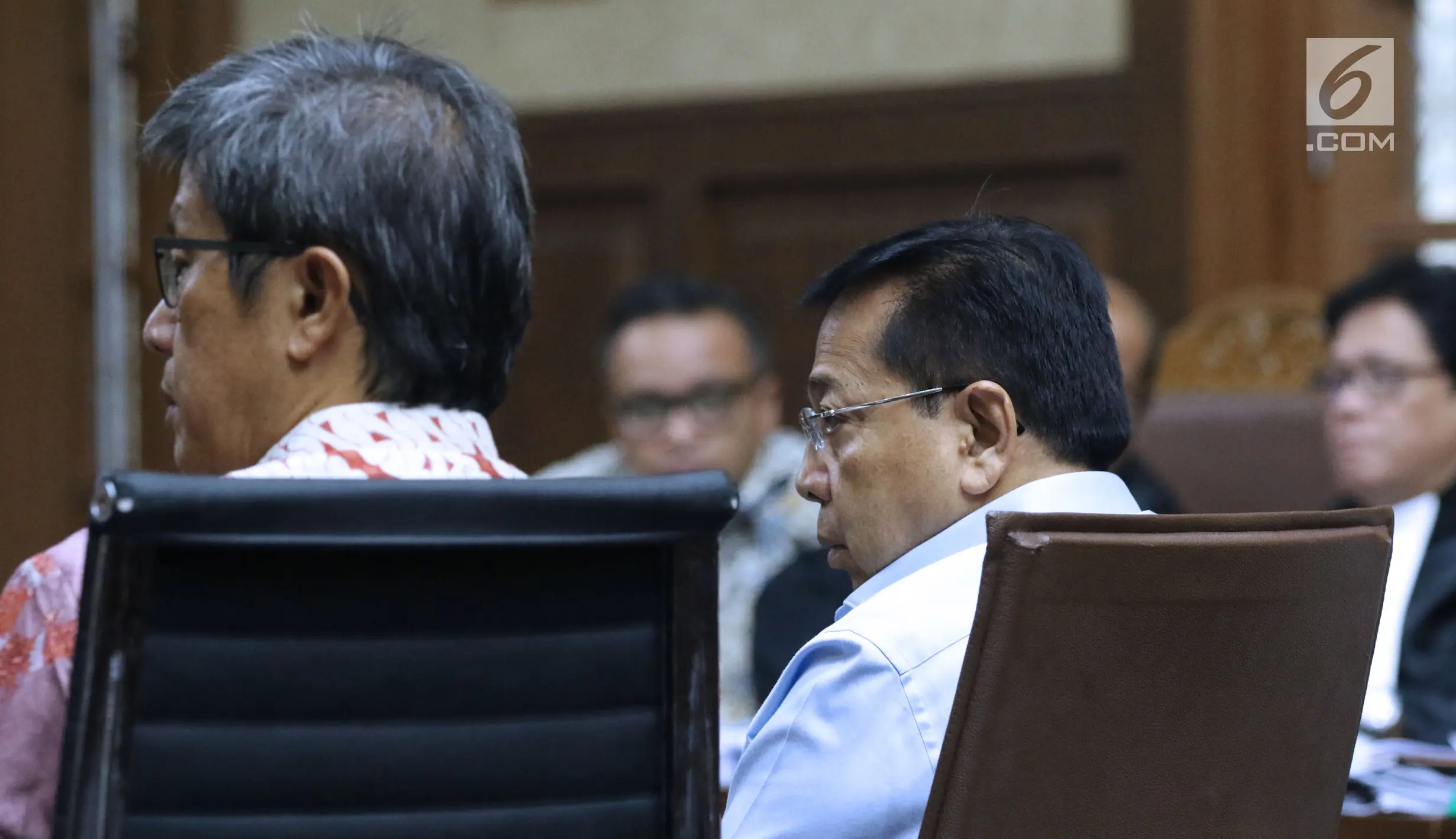 FOTO: Setya Novanto Bersaksi di Sidang Irvanto Hendra Pambudi dan Made ...
