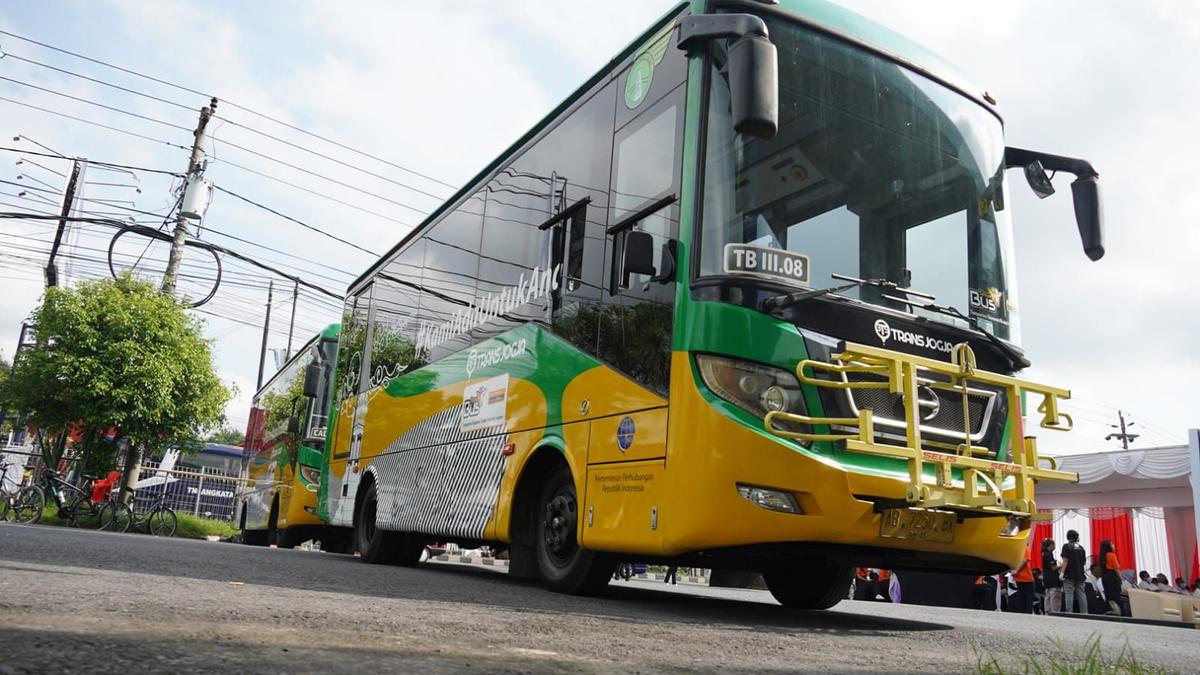 Kemenhub Ajak Warga Kembali Naik Angkutan Umum - Bisnis Liputan6.com