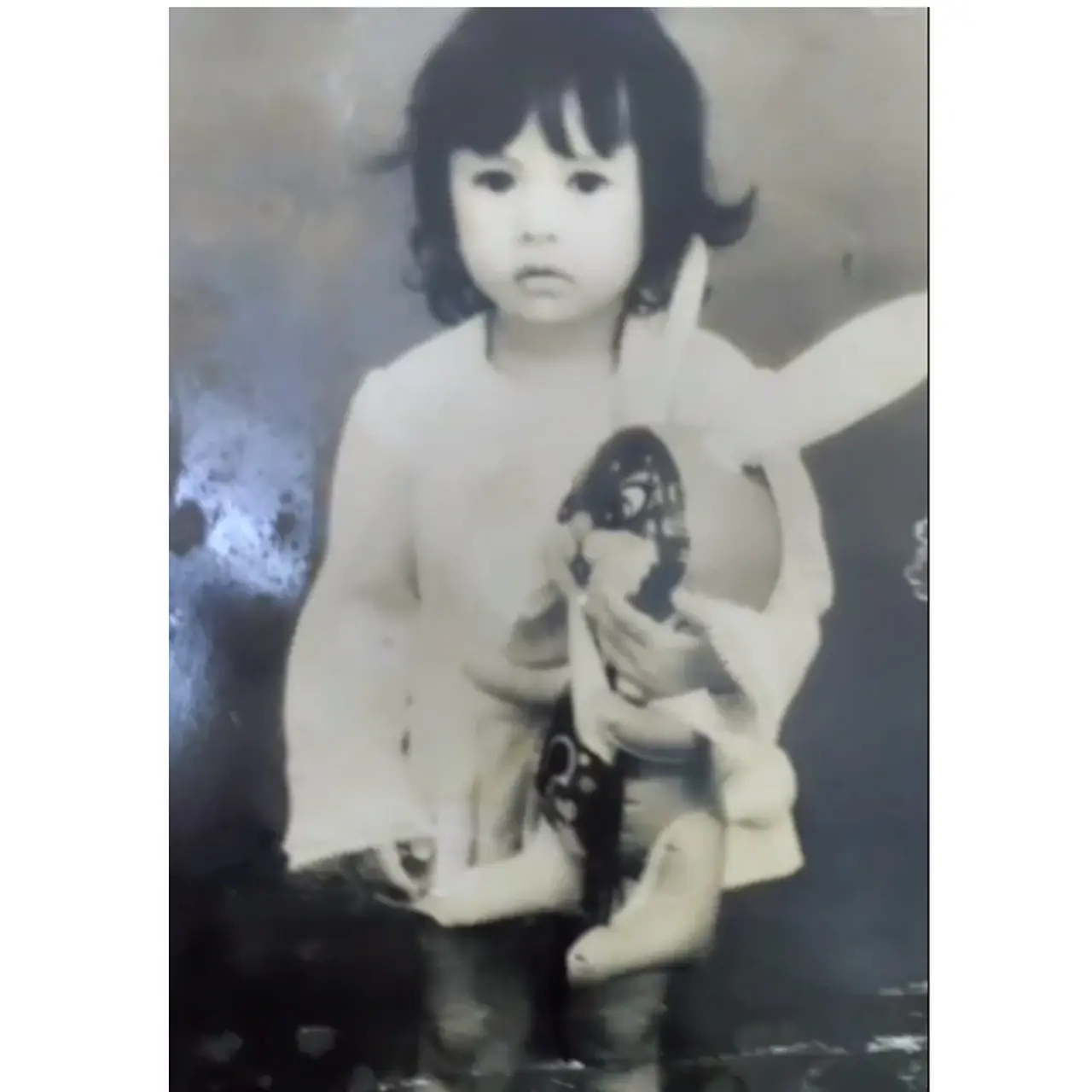 6 Potret Masa Kecil Artis Senior Ira Maya Sopha, Memulai Karier di Usia ...