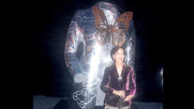 Profil Sri Astari Rasjid, Diplomat dan Seniman yang Tuai Perhatian ...