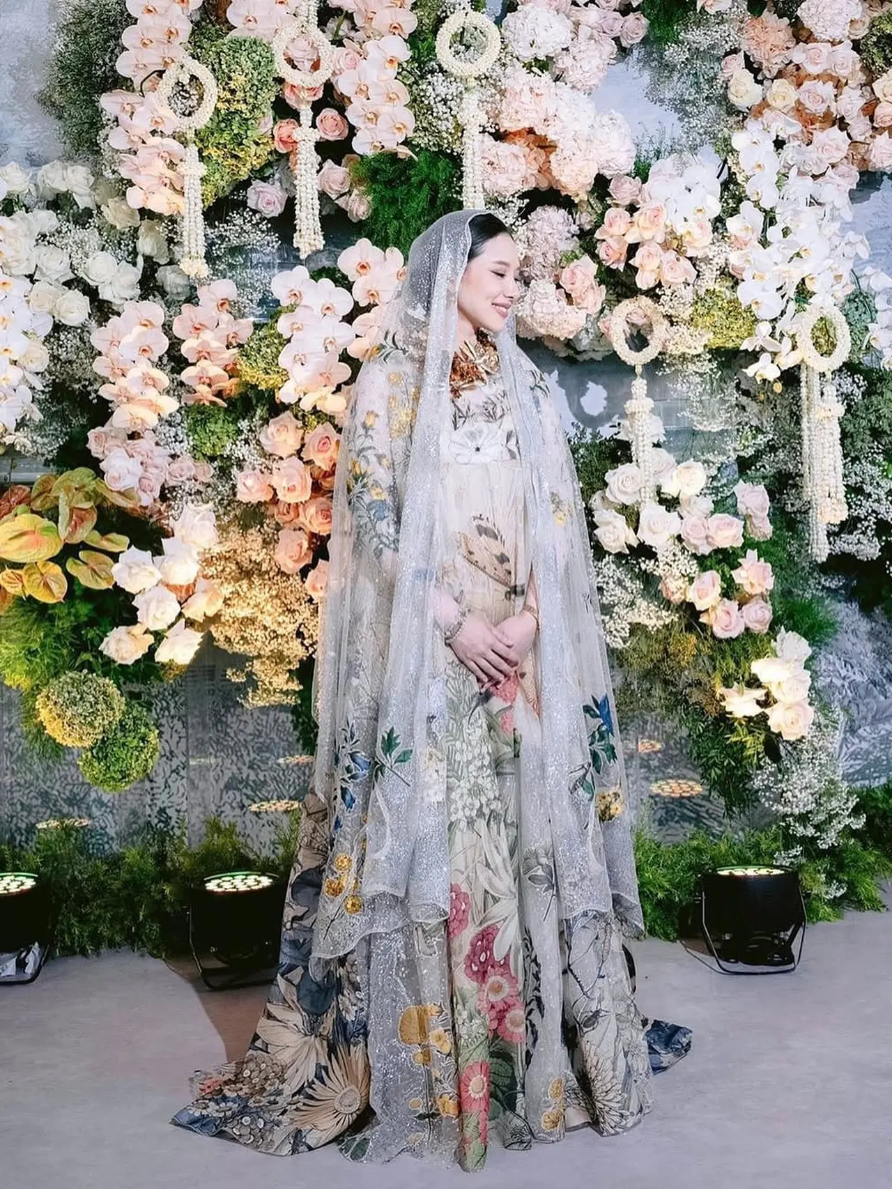 6 Potret Calon Istri Rio Haryanto di Pengajian Jelang Nikah, Tampil ...