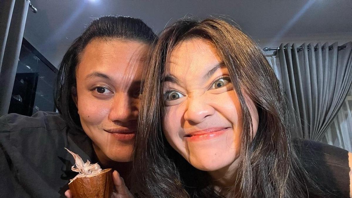 Potret Mahalini dan Rizky Febian, Kompak Berambut Panjang - Foto ...