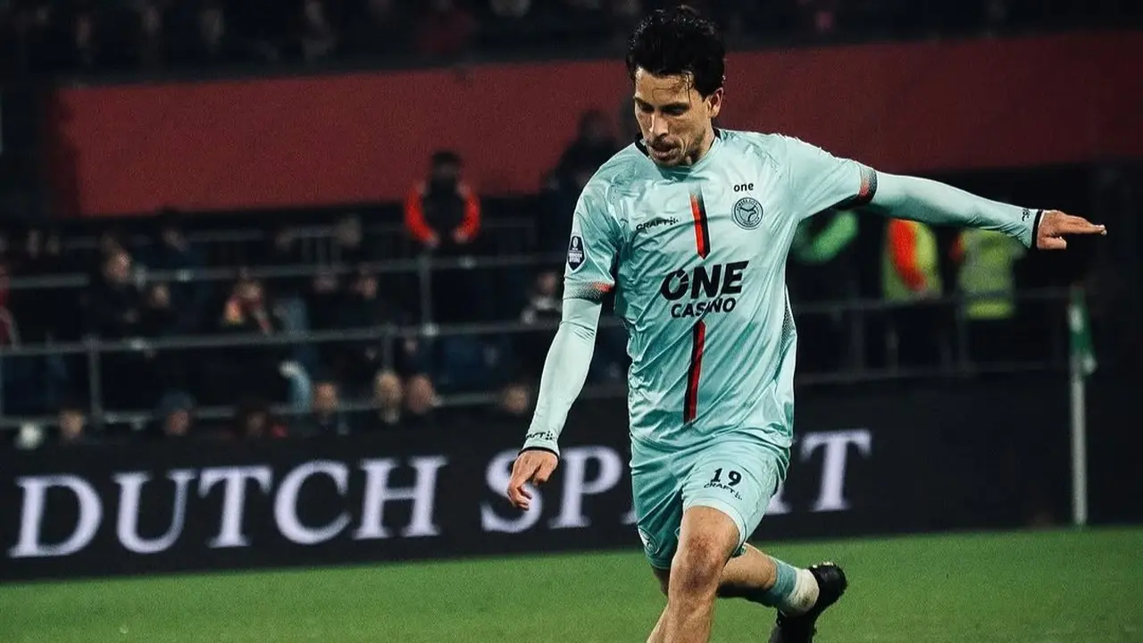 Thom Haye Masih Menghitung Hari, Kapan Dapat Klub Baru? - Indonesia Bola.com