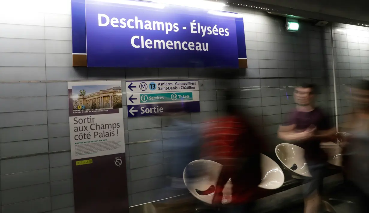 FOTO: Prancis Juara Piala Dunia, Stasiun di Paris Berganti Nama - Foto ...