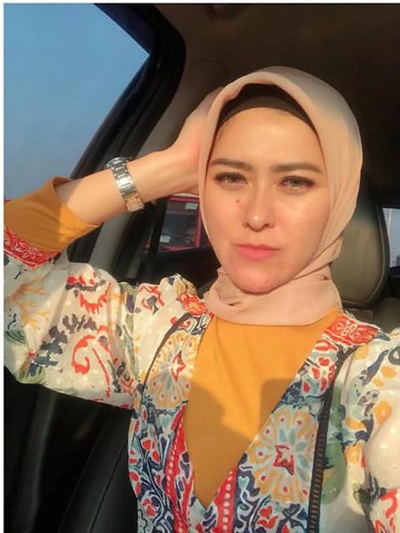 Tampil Berhijab, Ini 6 Potret Terbaru Ade Bunga Niari Mantan Istri Andika Mahesa - Hot Liputan6.com