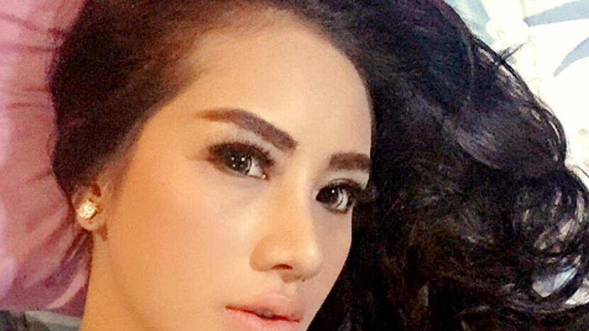 Lagu Baru Jadi Kado Terindah di Ultah Shinta Bachir - ShowBiz Liputan6.com