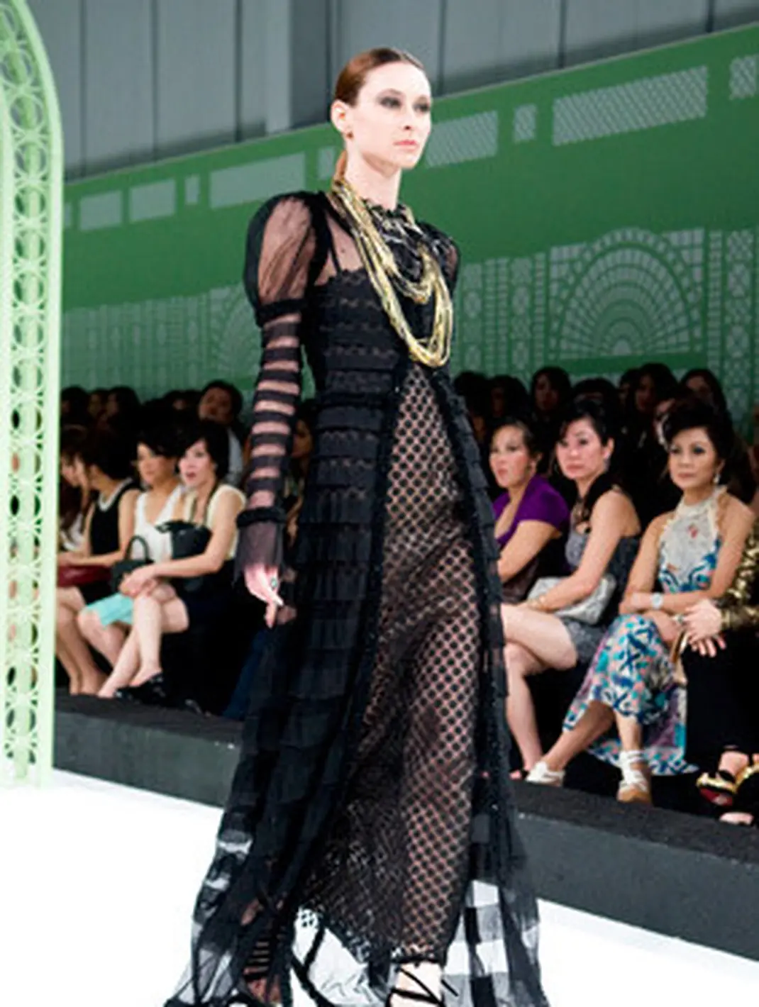 CHANEL: Parisian Radical Romance - Photo Fimela.com