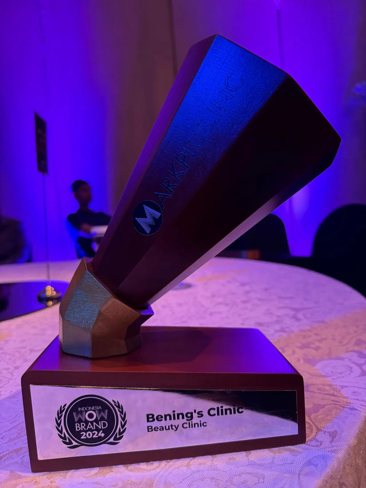 Selebgram dr Oky Pratama Raih Penghargaan Kategori Beauty Clinic, Sebut ...