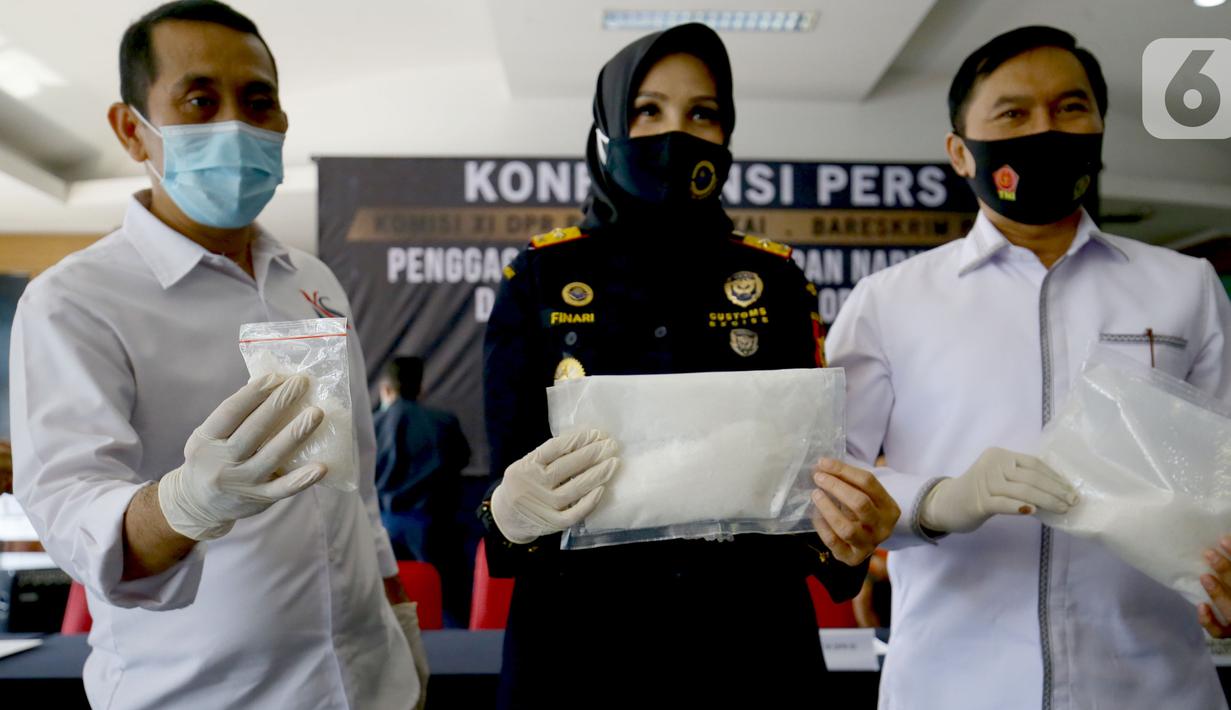 FOTO: Bea Cukai Bandara Soetta Berhasil Gagalkan 177 Kasus Penyelundupan Pada Masa Pandemi ...