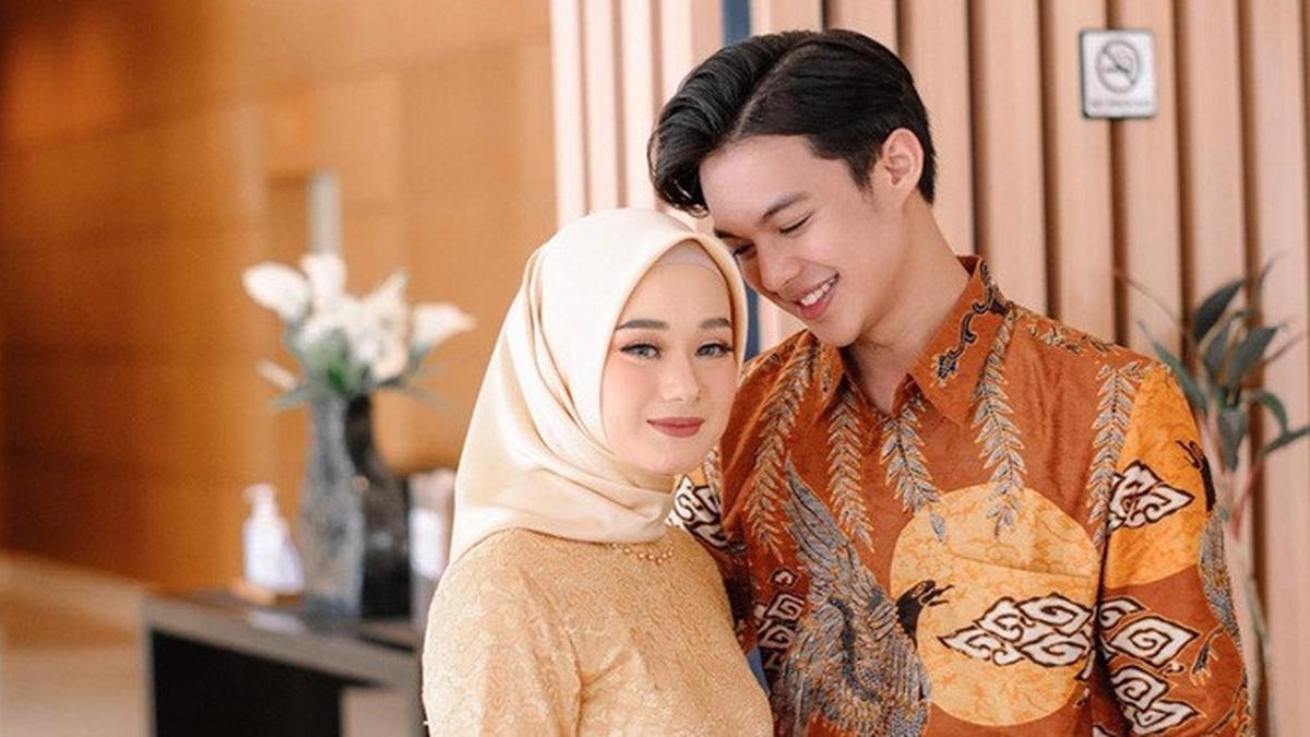 8 Momen Dinda Hauw dan Rey Mbayang Umumkan Kehamilan, Penuh Bahagia ...