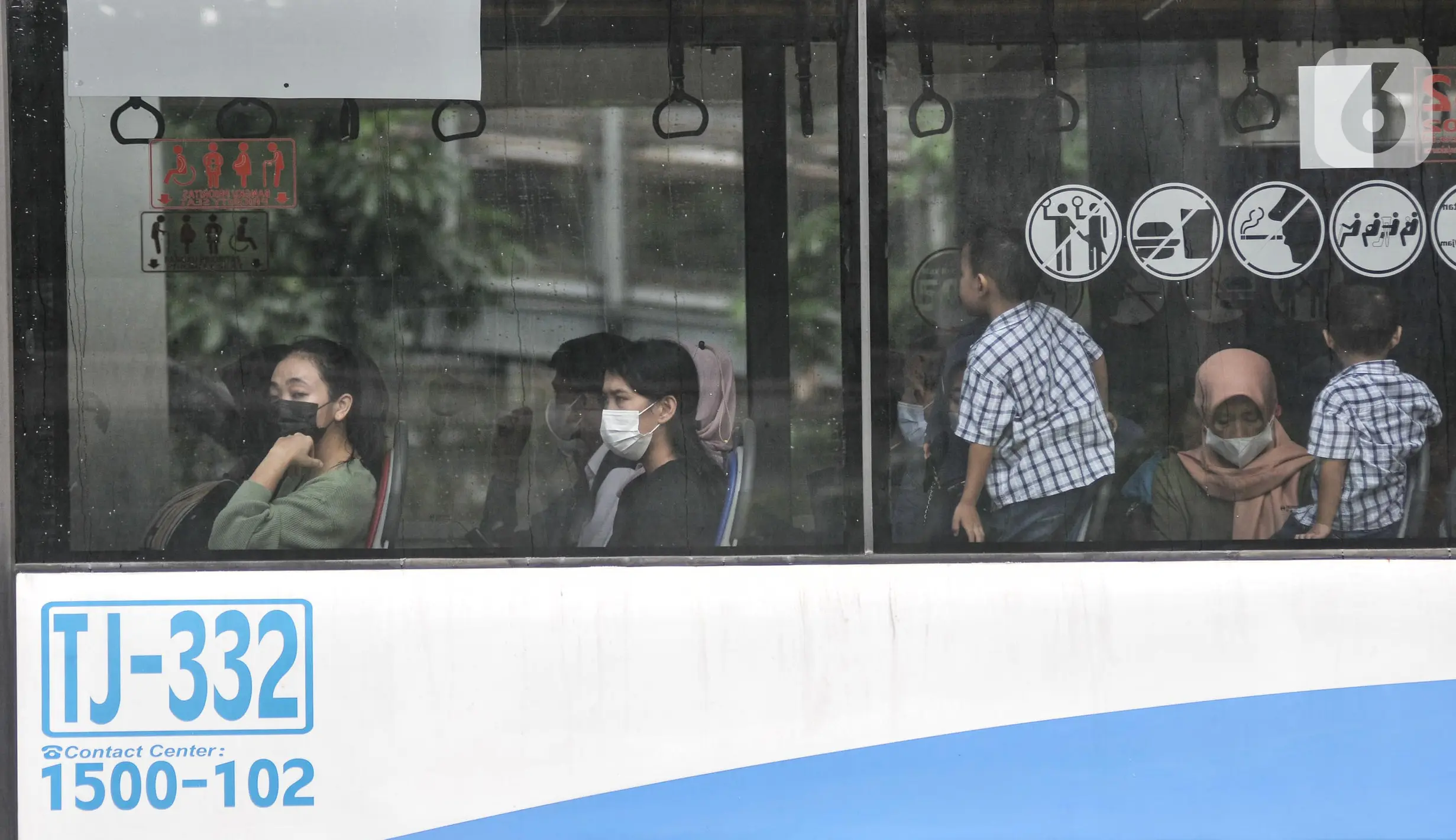 Bus Transjakarta Kembali Beroperasi 24 Jam - Foto Liputan6.com