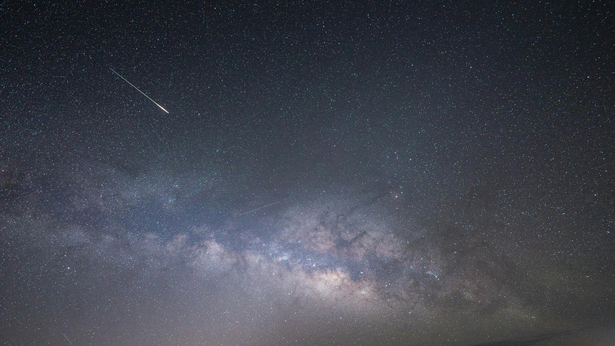 A 7-Ton Meteor Smashes Cleveland Sky, Triggering a Massive Explosion?