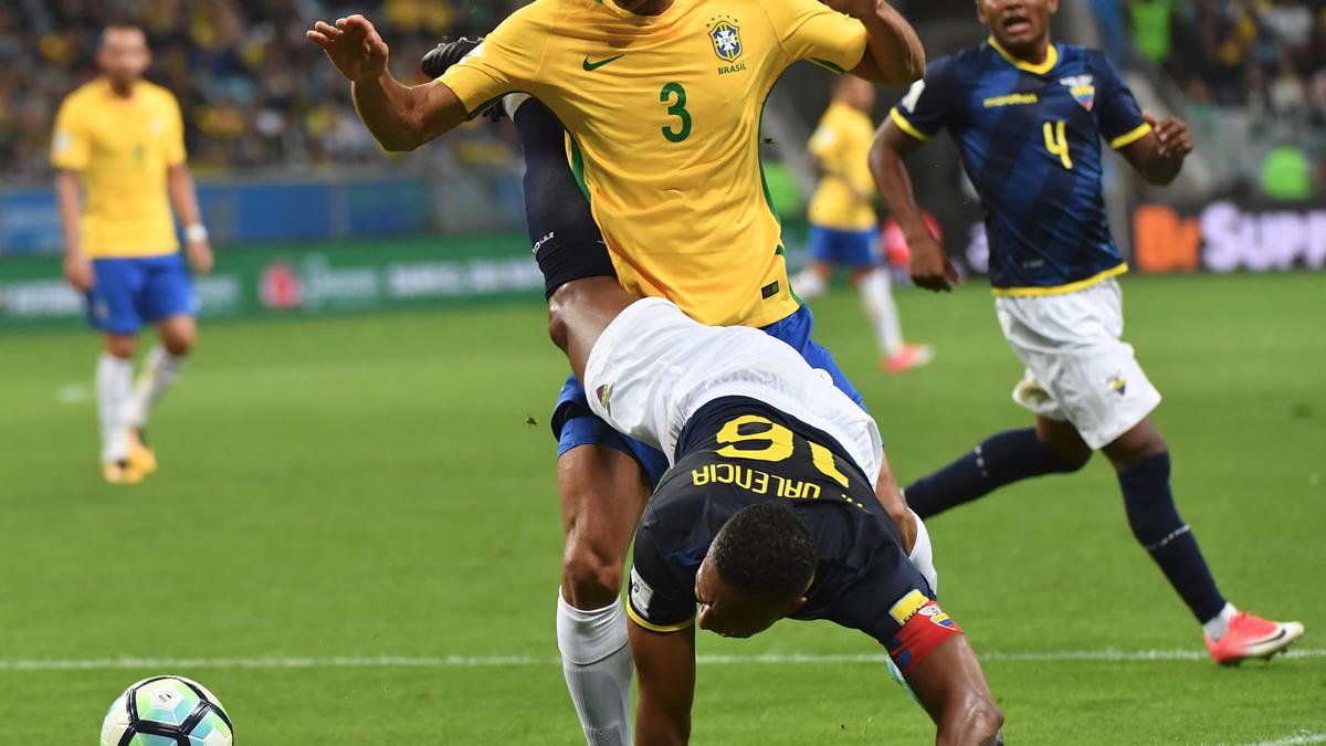 Bek Inter Milan Hilang Ingatan saat Bela Timnas Brasil