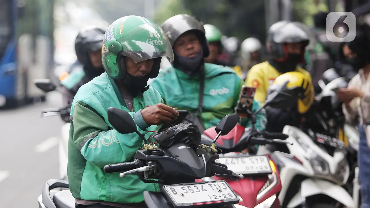 Pemerintah Tinjau Ulang Tarif Ojol dan Taksi Online, Ini Kata Grab - Bisnis Liputan6.com