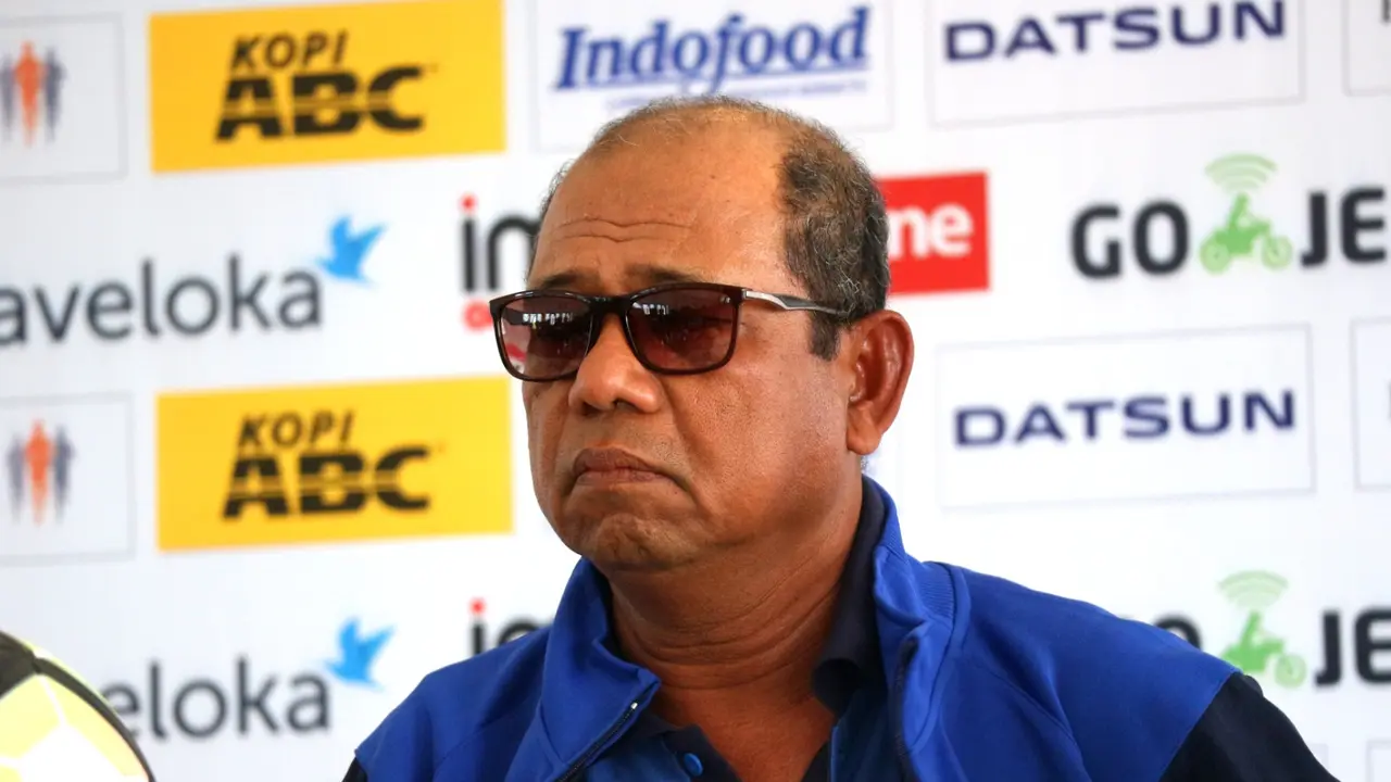 Mengenal Emral Abus, Guru Sepak Bola Indonesia - Bola Liputan6.com