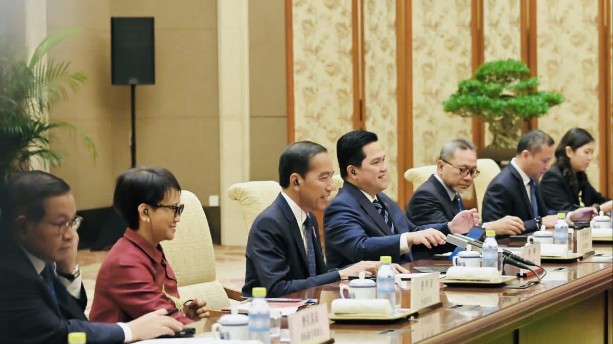 Jokowi Meets Li Qiang and Vladimir Putin in Beijing
