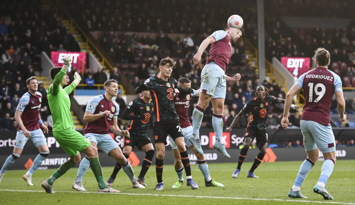 FOTO: Chelsea Bantai Burnley di Turf Moor - Foto Liputan6.com