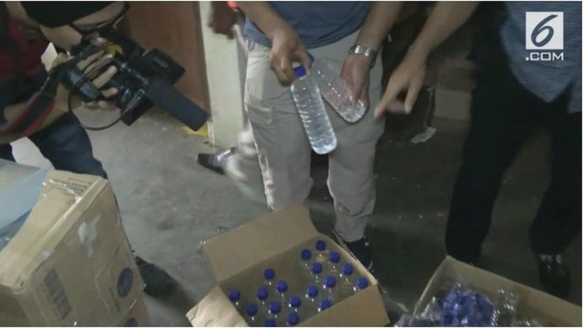 VIDEO: Bulan Ramadan, Polisi Gerebek Tempat Pembuatan Miras - Regional Liputan6.com