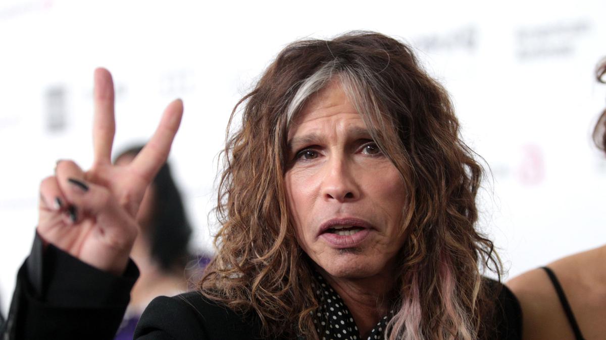 Steven Tyler Galang Dana untuk Wanita Korban Kekerasan Seksual ...