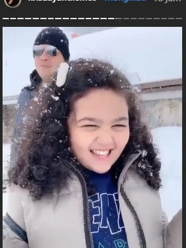 7 Momen Liburan Krisdayanti dan Keluarga Main Salju di Swiss - Surabaya ...